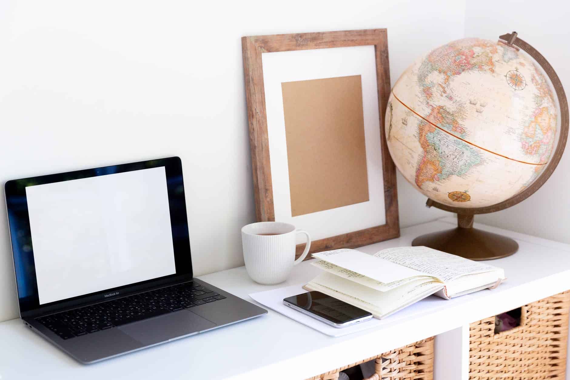 How Much Does A Built In Desk Cost 2024 Update How Much Does A Built In Desk Cost 2024 Update