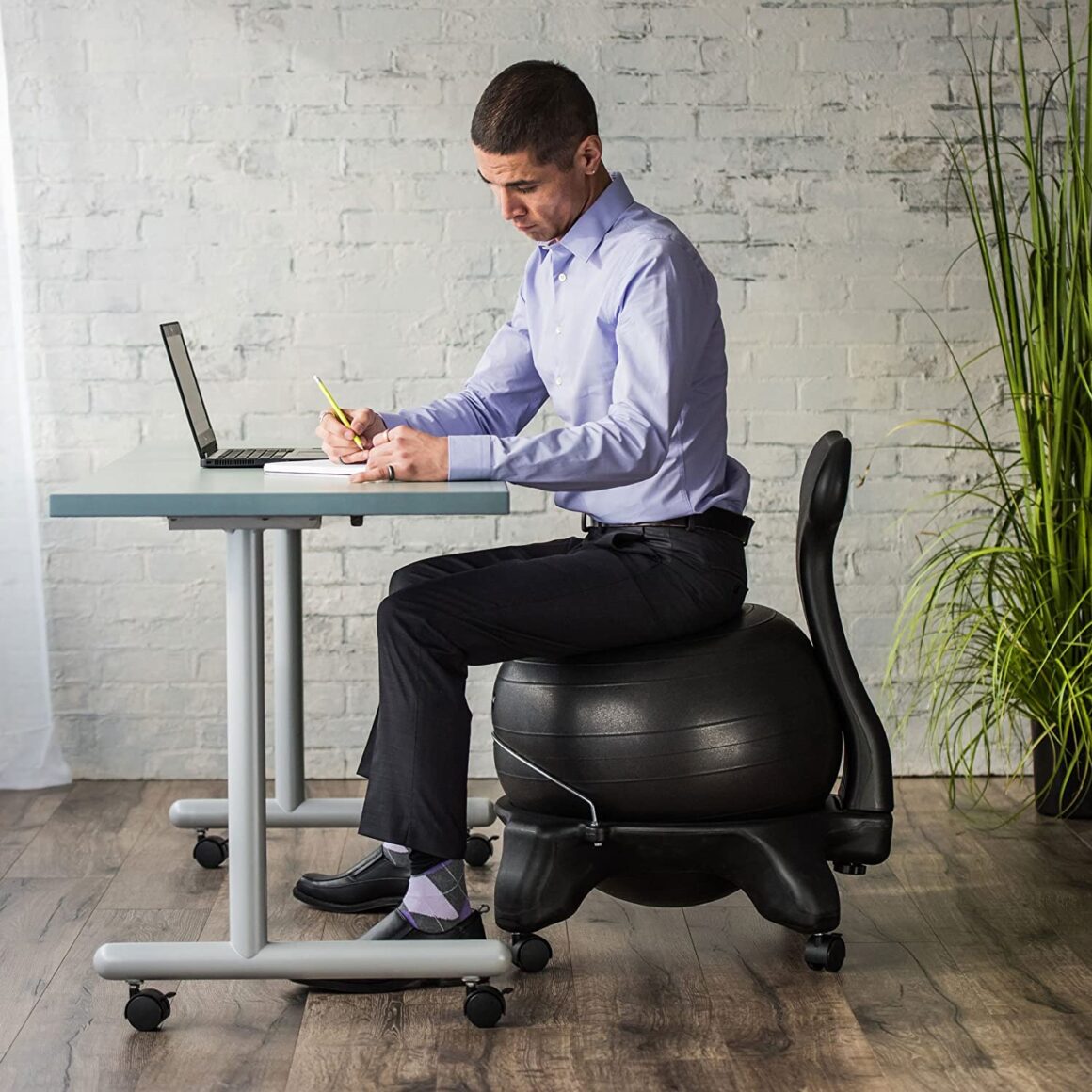 10 Best Office Chair Alternatives for Lower Back Pain