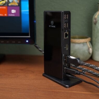 Does a Docking Station Charge Laptop? - The Nature Hero